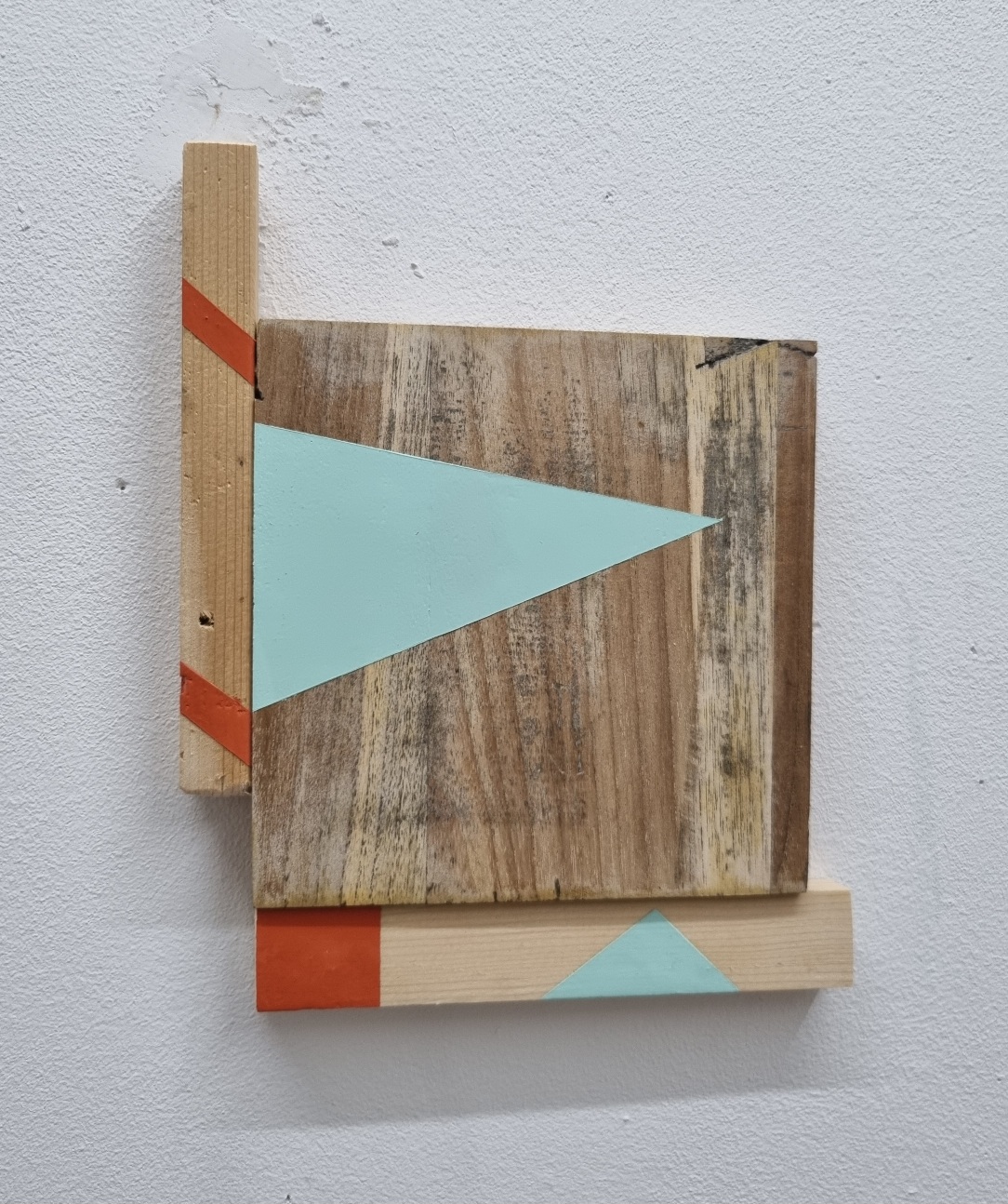 Connection – objects from recycled wood | Rini Brakkee Connection – objects from recycled wood | Rini Brakkee